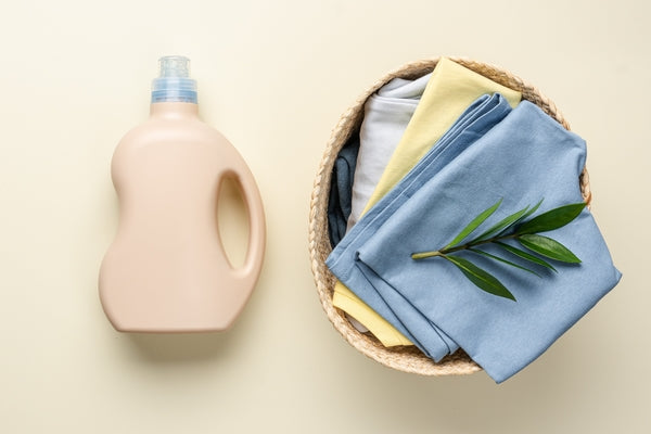 Top 10 Organic Laundry Detergents That Are Safe For Your Family ...
